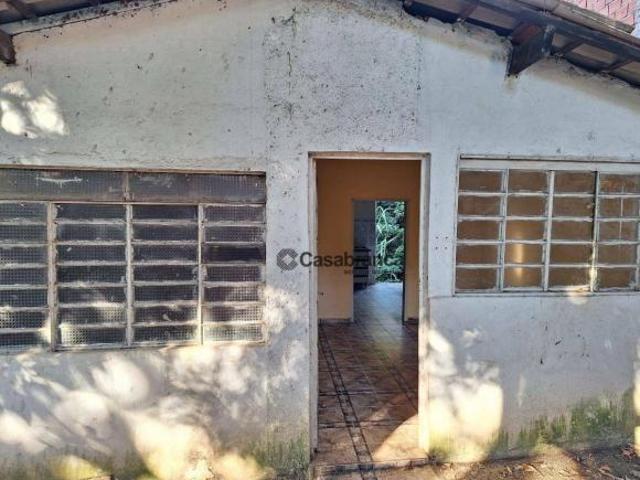 Terreno grande com casa antiga para venda no jd. Europa