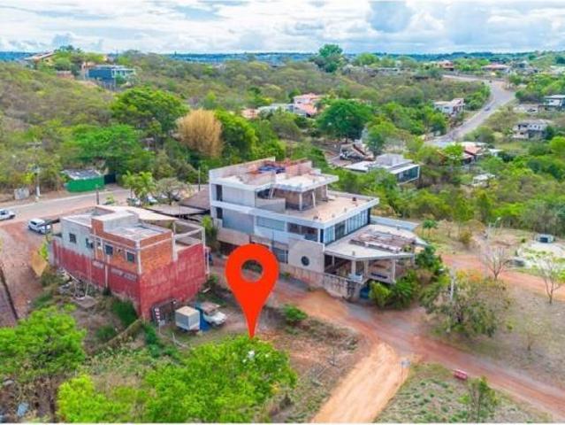 Terreno Híbrido com Vista Livre