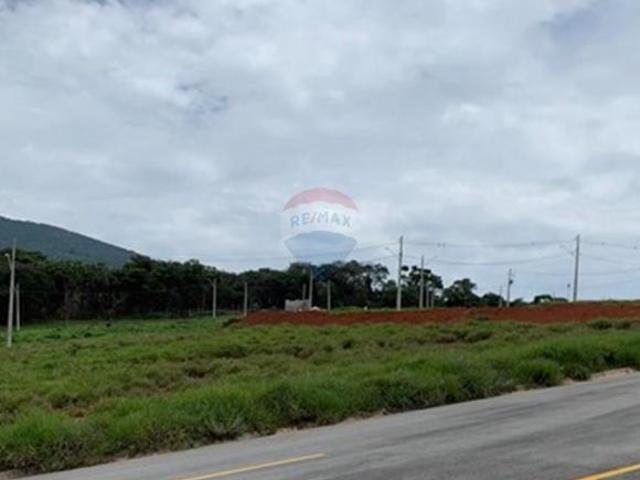 Terreno Ideal em Vargem: Tranquilidade e Oportunidade