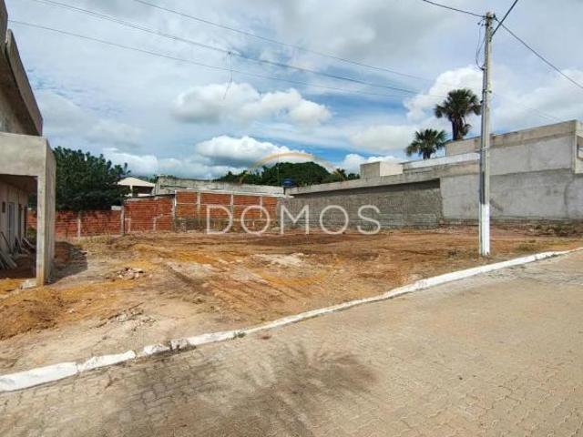 Terreno ideal para construir/investir, condomínio alto padrão