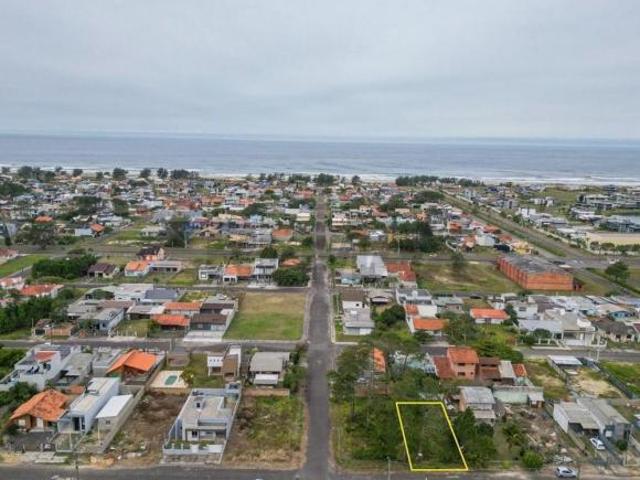 Terreno Imperdível em Capão da Canoa, Bairro Capão Novo Village, com 300m²