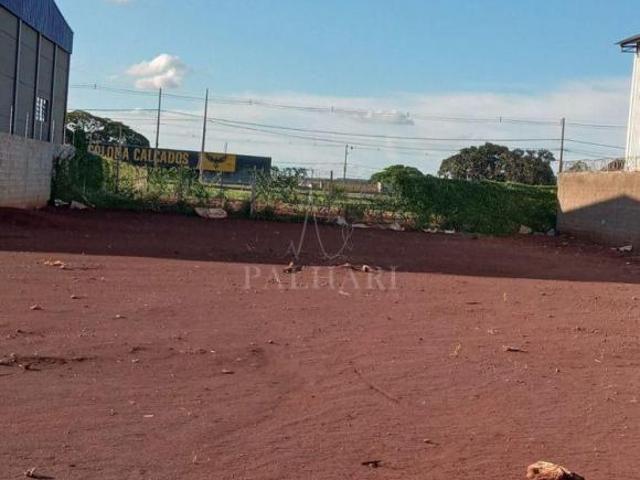 TERRENO INDUSTRIAL 1.000M²