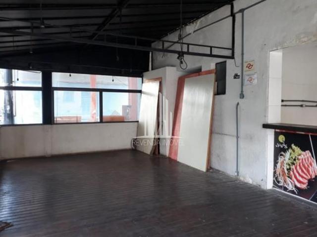 Terreno Industrial na Barra Funda 959 m² de Área Total 623 m² Construídos