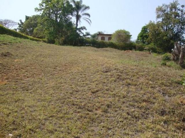 Terreno Jd.das Palmeira, Brag.Paulista/SP, em aclive, c/vista para área verde