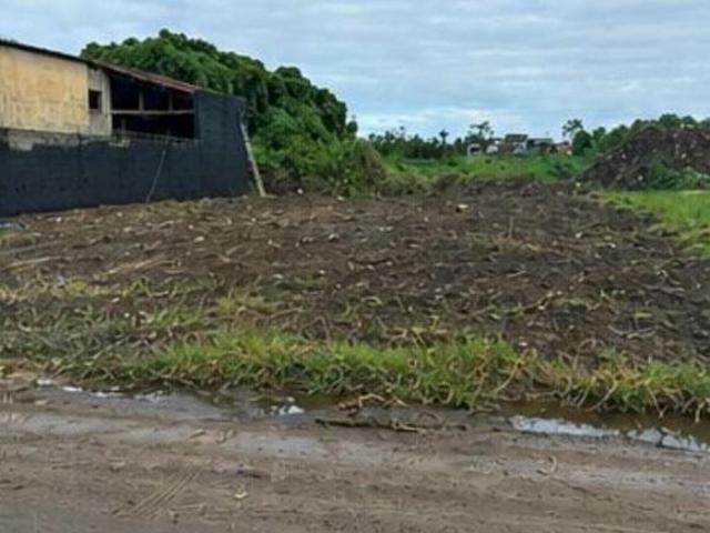 TERRENO LADO PRAIA EM MONGAGUÁ