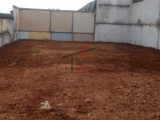 Terreno limpo 750m2