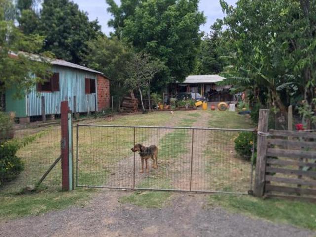 Terreno localizado em rua sem saída, muito tranquila, no Bairro XV