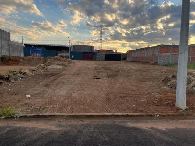 Terreno localizado no bairro Piamalim