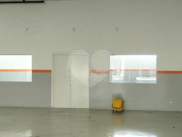 Terreno + Loja + Subsolo com Área Útil: 238,82m² e Área Total: 1151,45 m² a venda Osasco