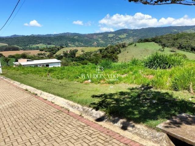 Terreno Lote em condomínio 2017m a venda prox ao centro EXTREMA MG