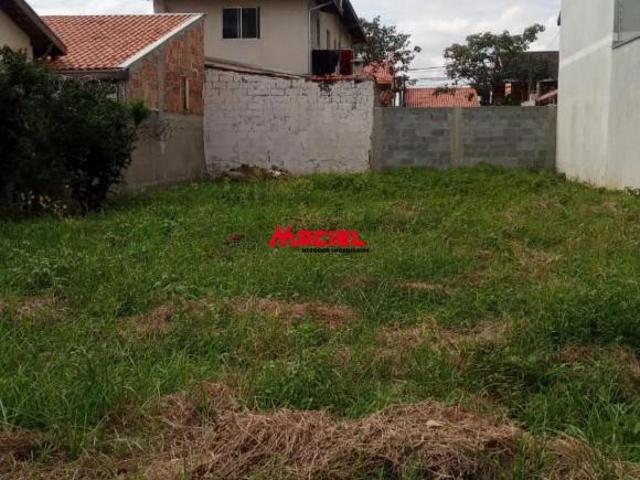 TERRENO LOTE INTEIRO