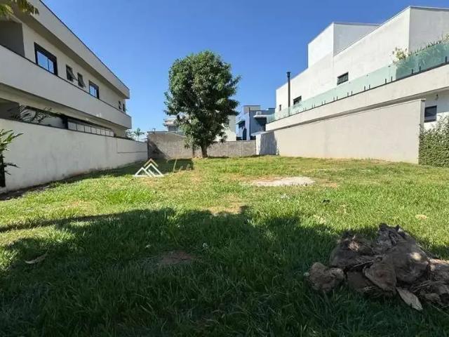 Terreno / Lote para Venda em Taubaté/SP Condomínio San Marco