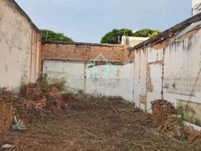 Terreno / Lote para Venda em Taubaté/SP Centro