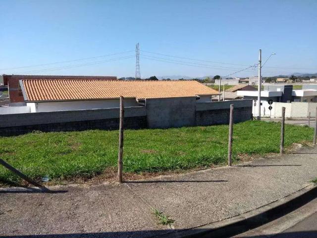 Terreno / Lote para Venda em Taubaté/SP Piracangaguá