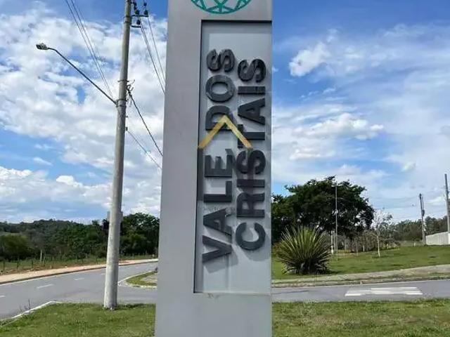 Terreno / Lote para Venda em Taubaté/SP Vale dos Cristais