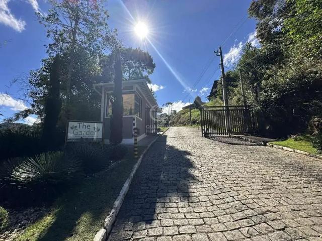 Terreno / Lote para Venda em Teresópolis/RJ Prata