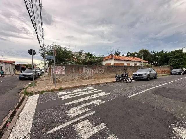 Terreno / Lote para Venda em Teresina/PI Centro
