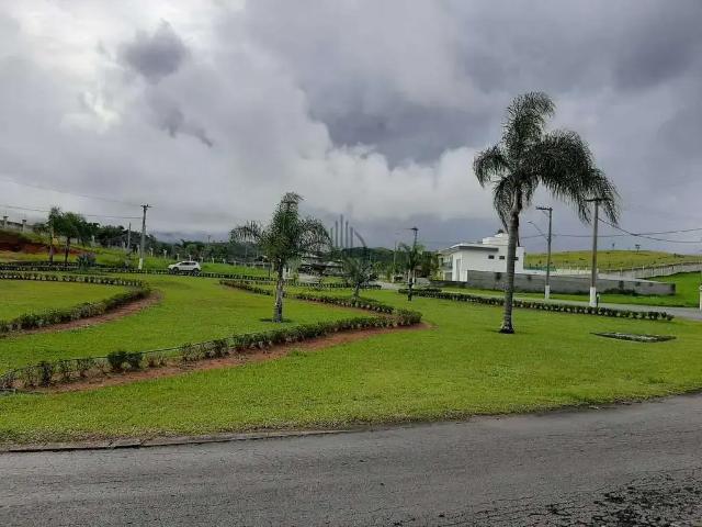 Terreno / Lote para Venda em Tremembé/SP Village da Serra
