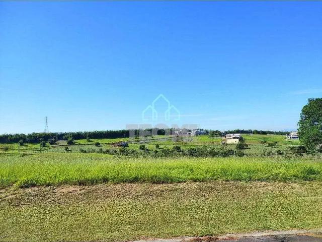 Terreno / Lote para Venda em Tremembé/SP Village da Serra