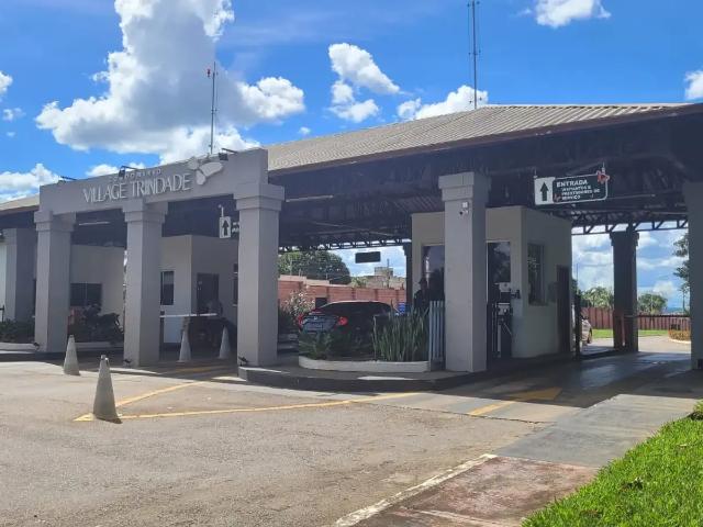 Terreno / Lote para Venda em Trindade/GO Santa Maria