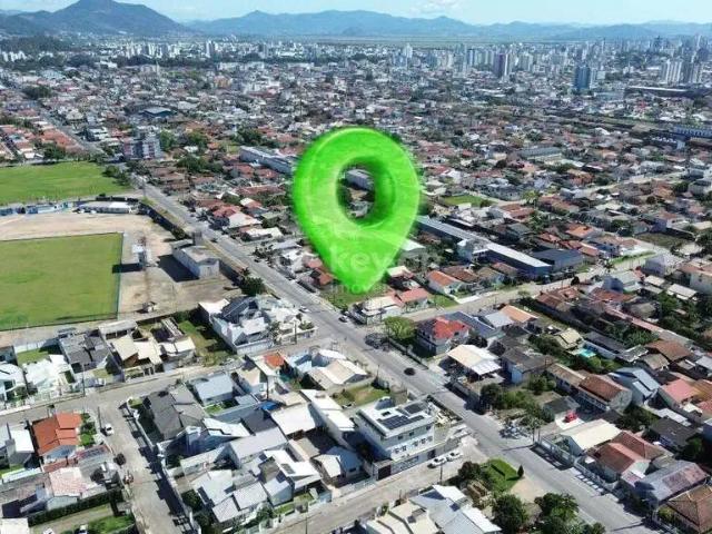 Terreno / Lote para Venda em Tubarão/SC Oficinas