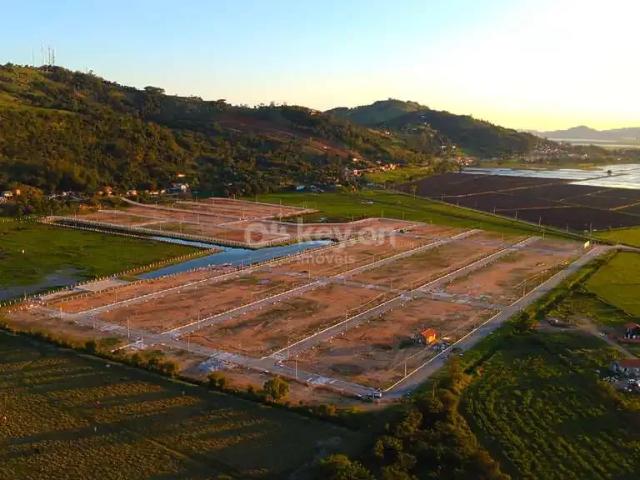 Terreno / Lote para Venda em Tubarão/SC Santa Luzia