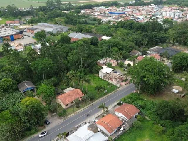 Terreno / Lote para Venda em Tubarão/SC Revoredo