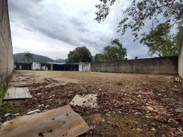 Terreno / Lote para Venda em Ubatuba/SP Jardim Carolina