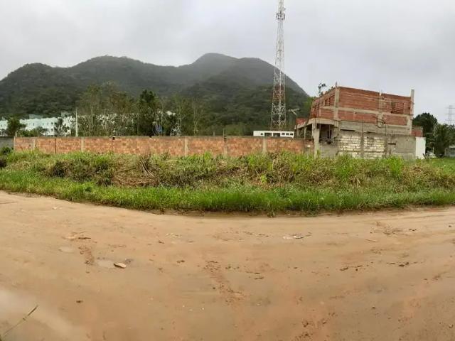 Terreno / Lote para Venda em Ubatuba/SP Sapé