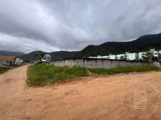Terreno / Lote para Venda em Ubatuba/SP Sapé