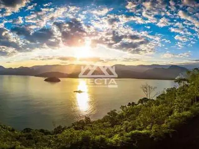 Terreno / Lote para Venda em Ubatuba/SP Praia da Almada