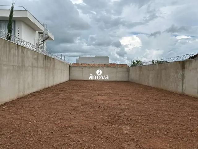 Terreno / Lote para Venda em Uberaba/MG Jardim do Lago