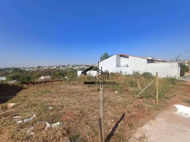 Terreno / Lote para Venda em Uberlândia/MG Cidade Jardim