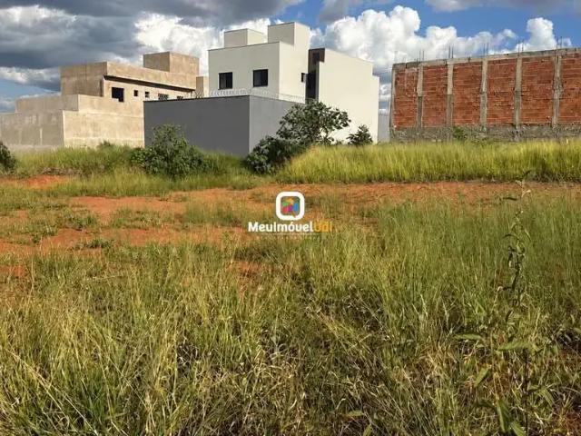 Terreno / Lote para Venda em Uberlândia/MG Aclimação