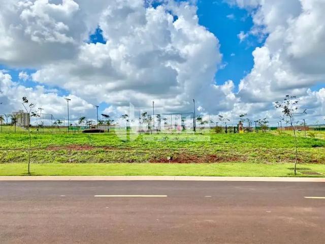Terreno / Lote para Venda em Uberlândia/MG Gávea
