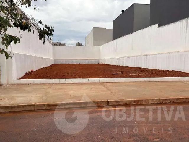 Terreno / Lote para Venda em Uberlândia/MG Grand Ville