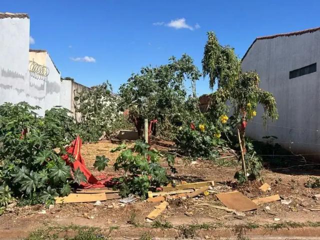 Terreno / Lote para Venda em Uberlândia/MG Jardim Canaã