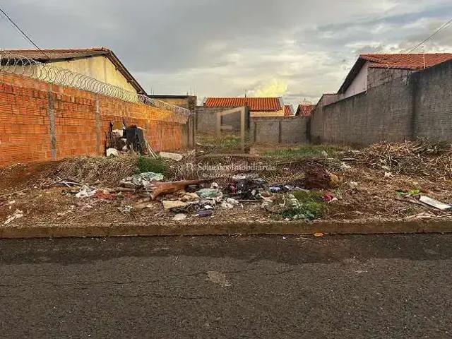 Terreno / Lote para Venda em Uberlândia/MG Jardim Canaã