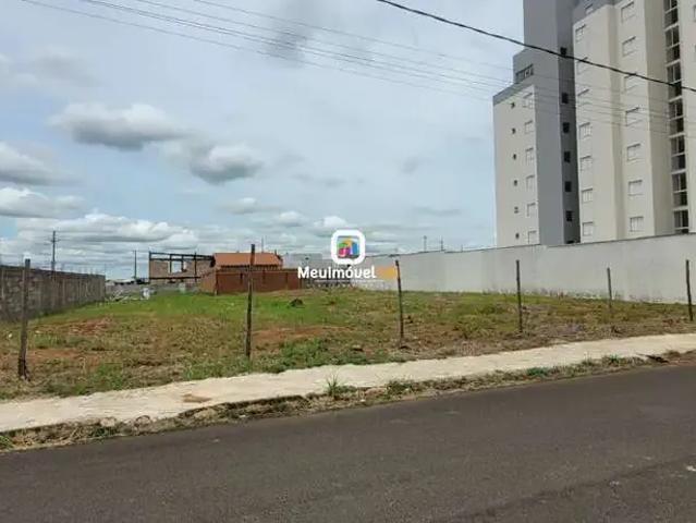 Terreno / Lote para Venda em Uberlândia/MG Jardim Europa