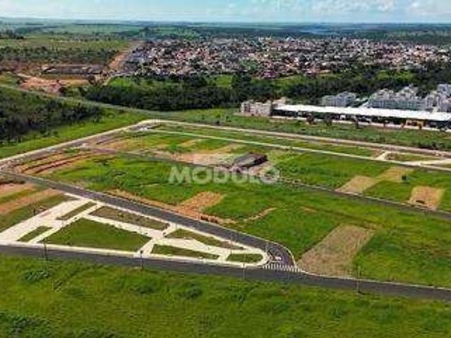 Terreno / Lote para Venda em Uberlândia/MG Jardim Sul