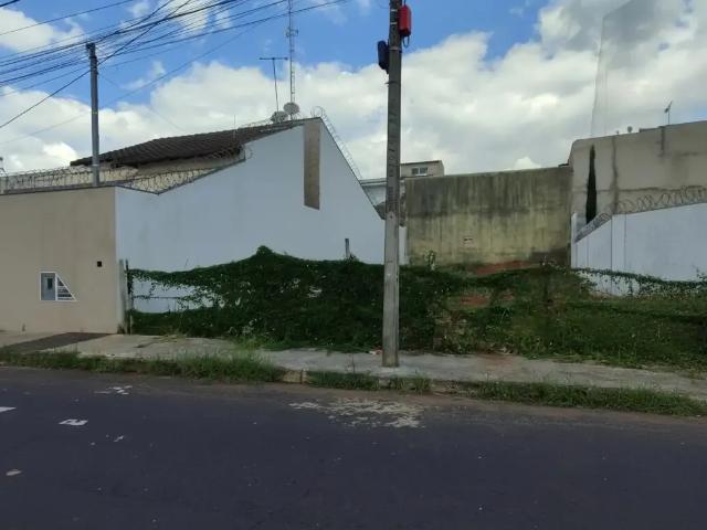 Terreno / Lote para Venda em Uberlândia/MG Jardim Veneza