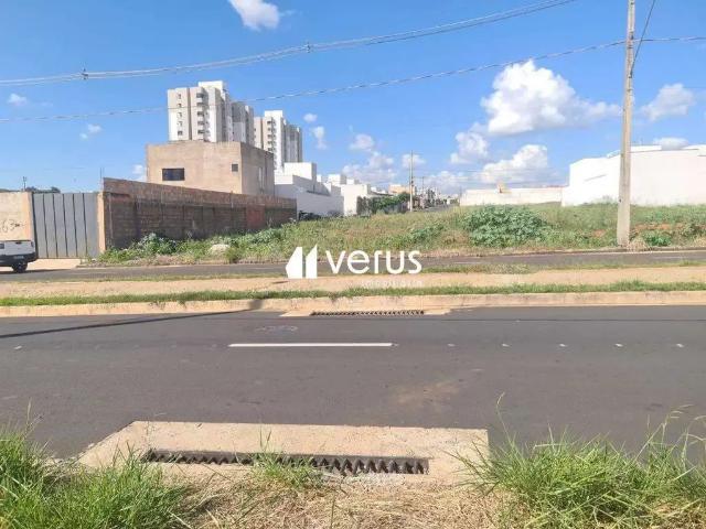 Terreno / Lote para Venda em Uberlândia/MG Laranjeiras