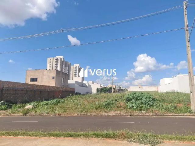 Terreno / Lote para Venda em Uberlândia/MG Laranjeiras