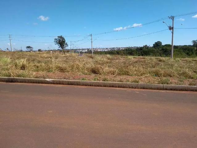 Terreno / Lote para Venda em Uberlândia/MG Laranjeiras