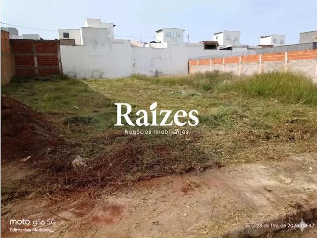 Terreno / Lote para Venda em Uberlândia/MG Laranjeiras