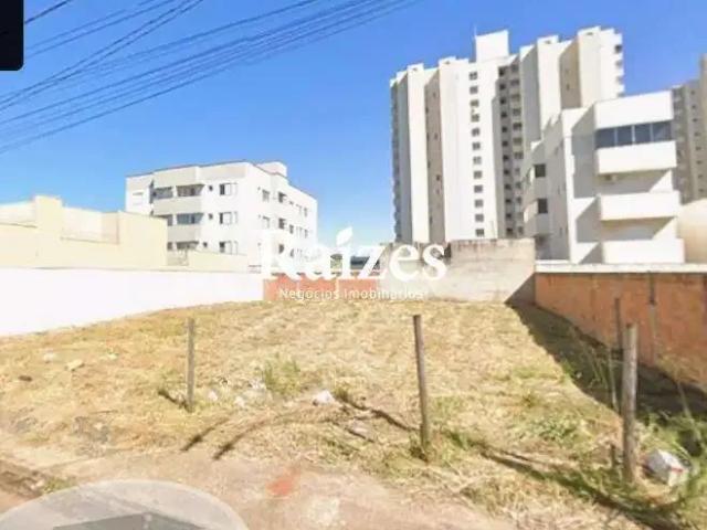 Terreno / Lote para Venda em Uberlândia/MG Novo Mundo
