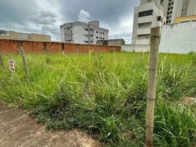 Terreno / Lote para Venda em Uberlândia/MG Novo Mundo