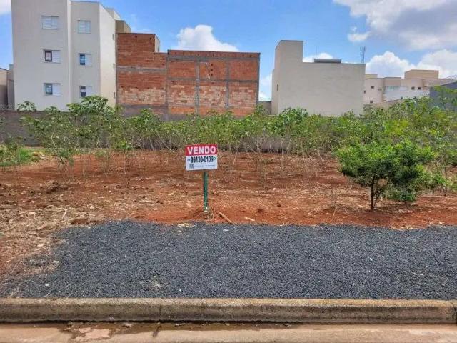 Terreno / Lote para Venda em Uberlândia/MG Novo Mundo