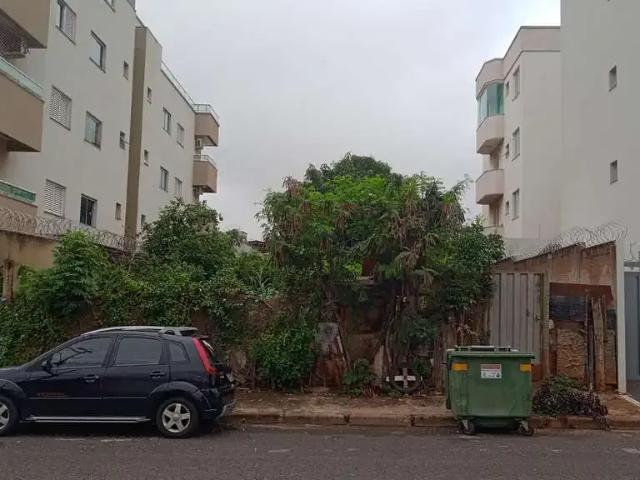 Terreno / Lote para Venda em Uberlândia/MG Santa Mônica