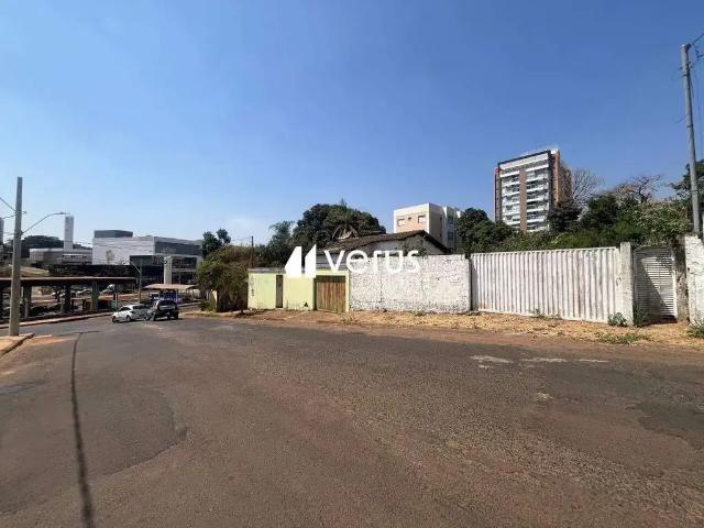 Terreno / Lote para Venda em Uberlândia/MG Santa Mônica